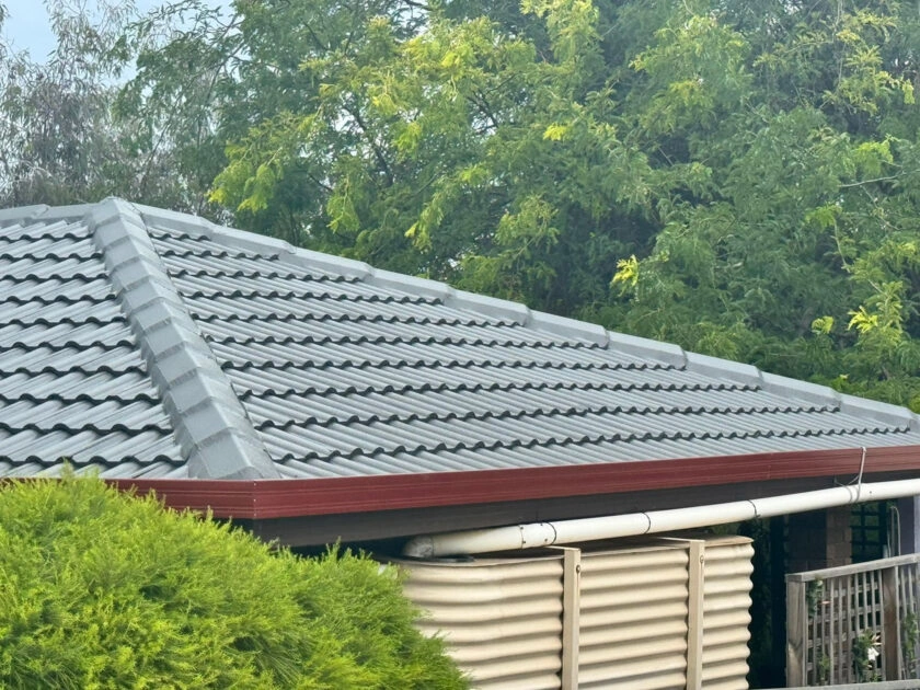 When Your Gutters Fail, Here’s How Dolphin Roofing Saves the Day!