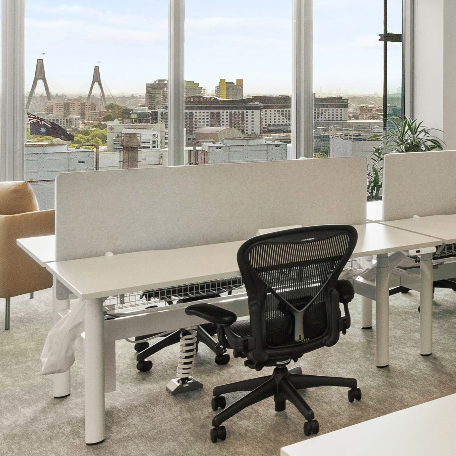 LIFT Height Adjustable Workstation - Emanate Design