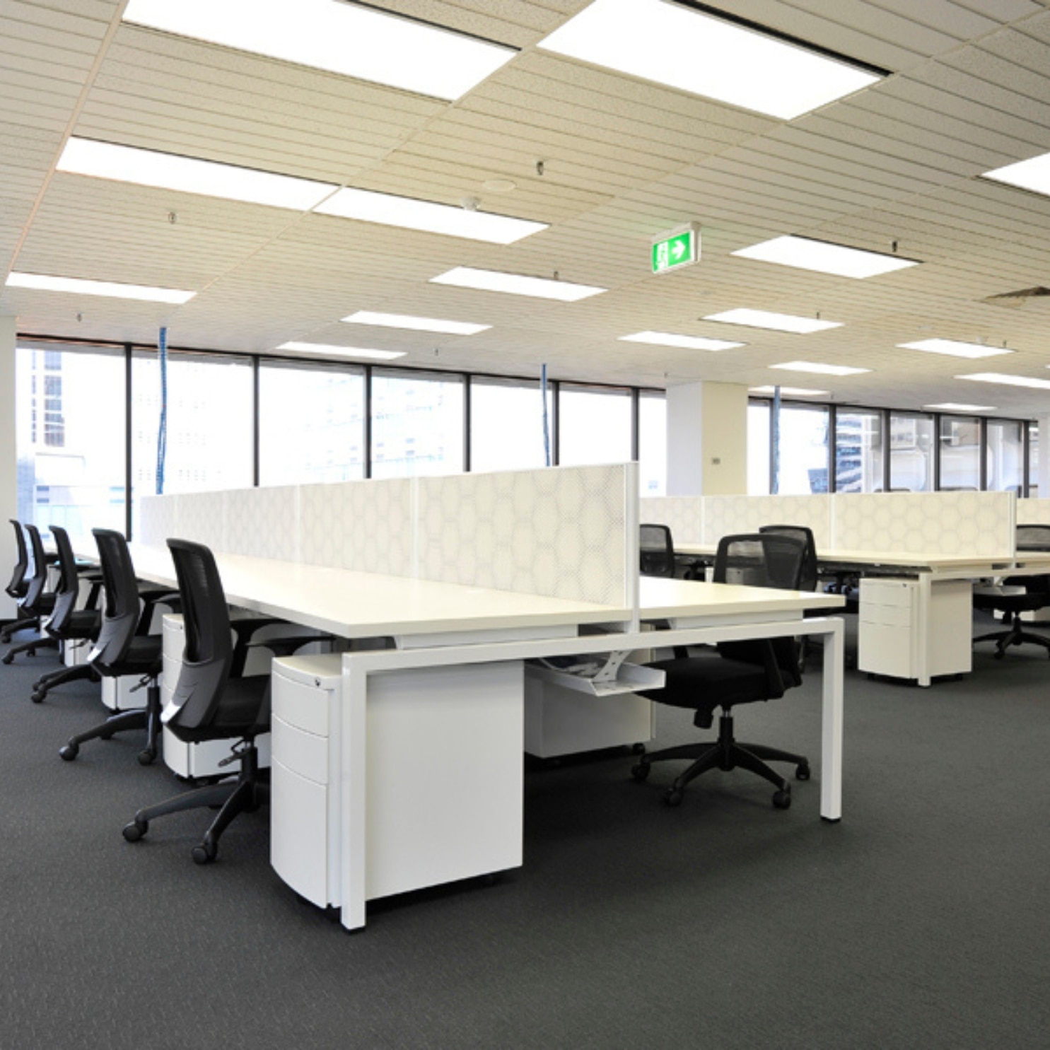 Fairway Workstation - Emanate Design