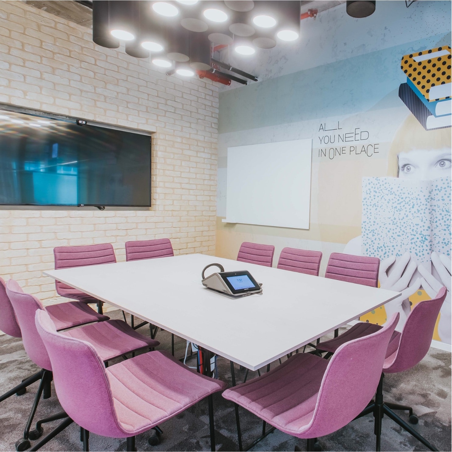 Sleek Chair - Emanate Design