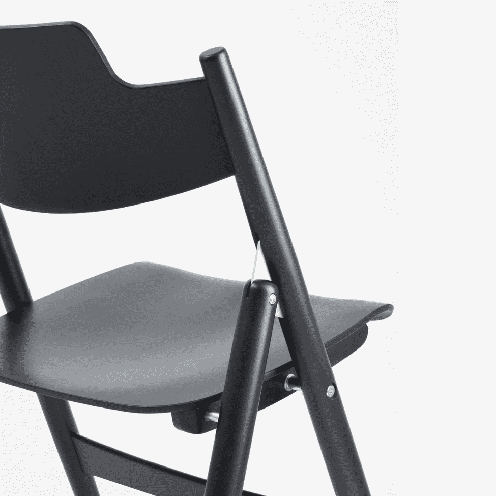 SE 18 Folding Chair - Emanate Design