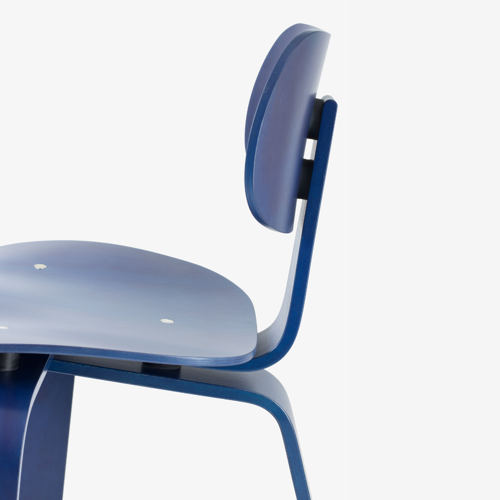 SE 42 3-Legged Chair - Emanate Design
