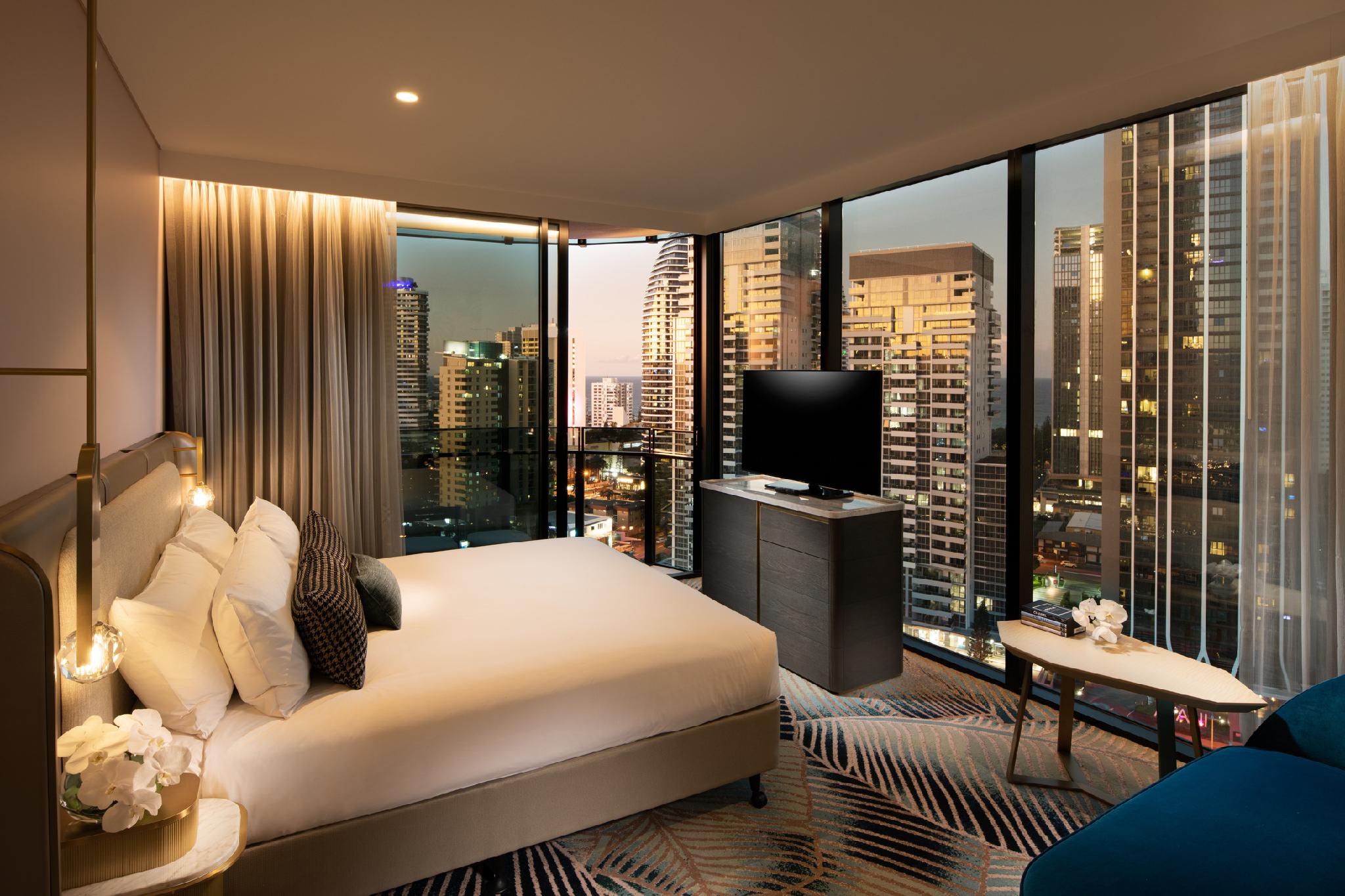 Where to stay: Gold Coast - Fire Australia