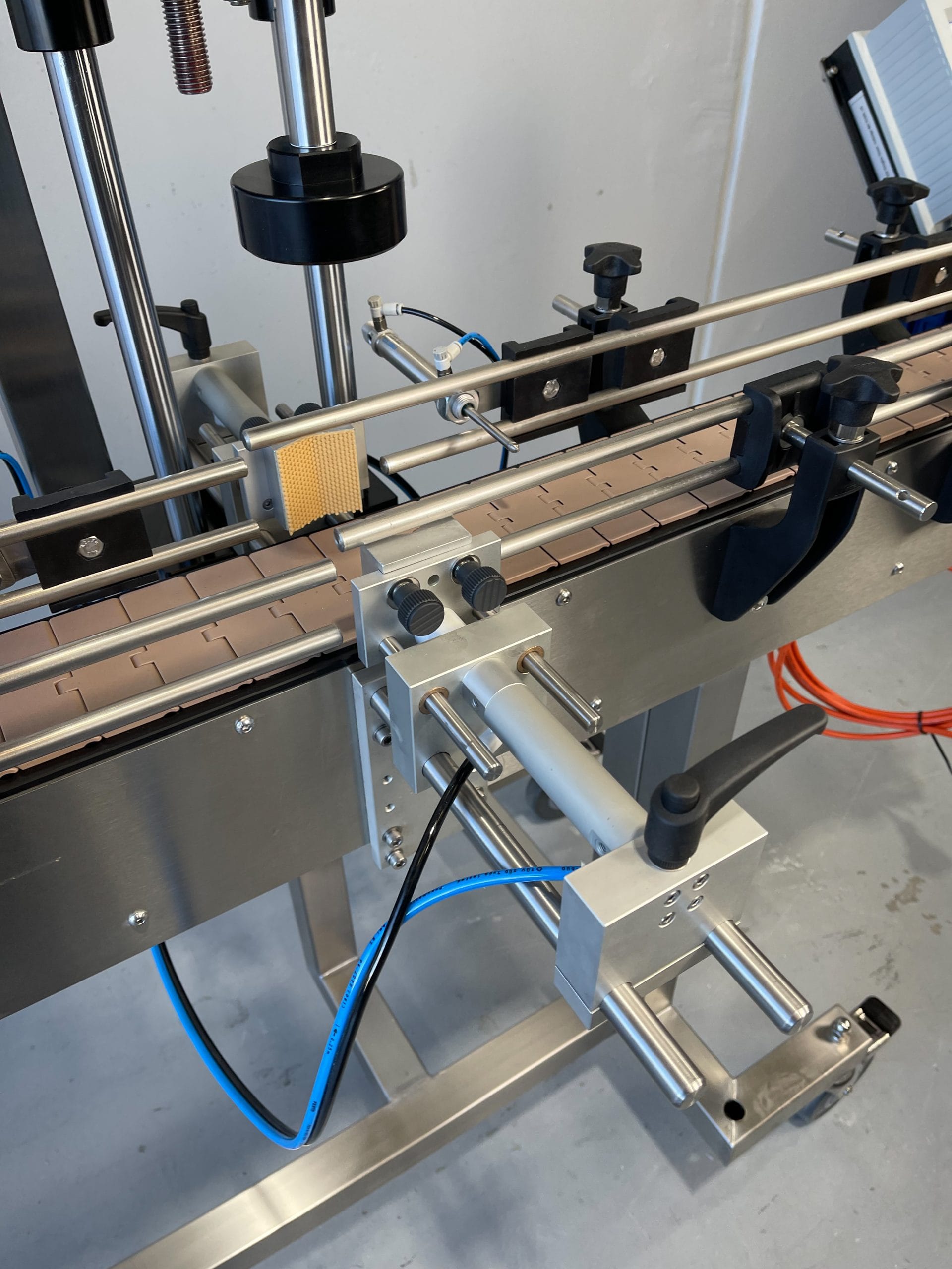 ICP-AC1 Auto Capper - ICP Packaging