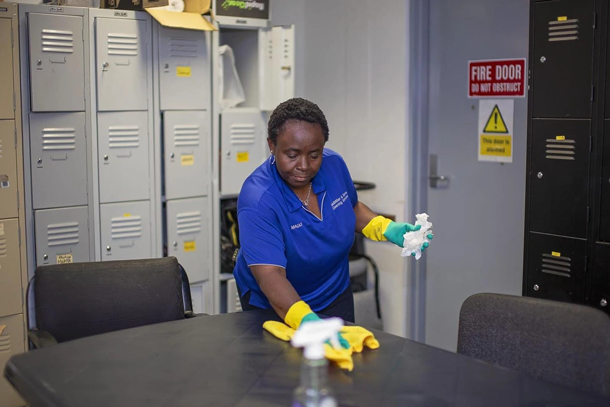 Daily vs. Weekly Office Cleaning | MadMiller & Sons Guide