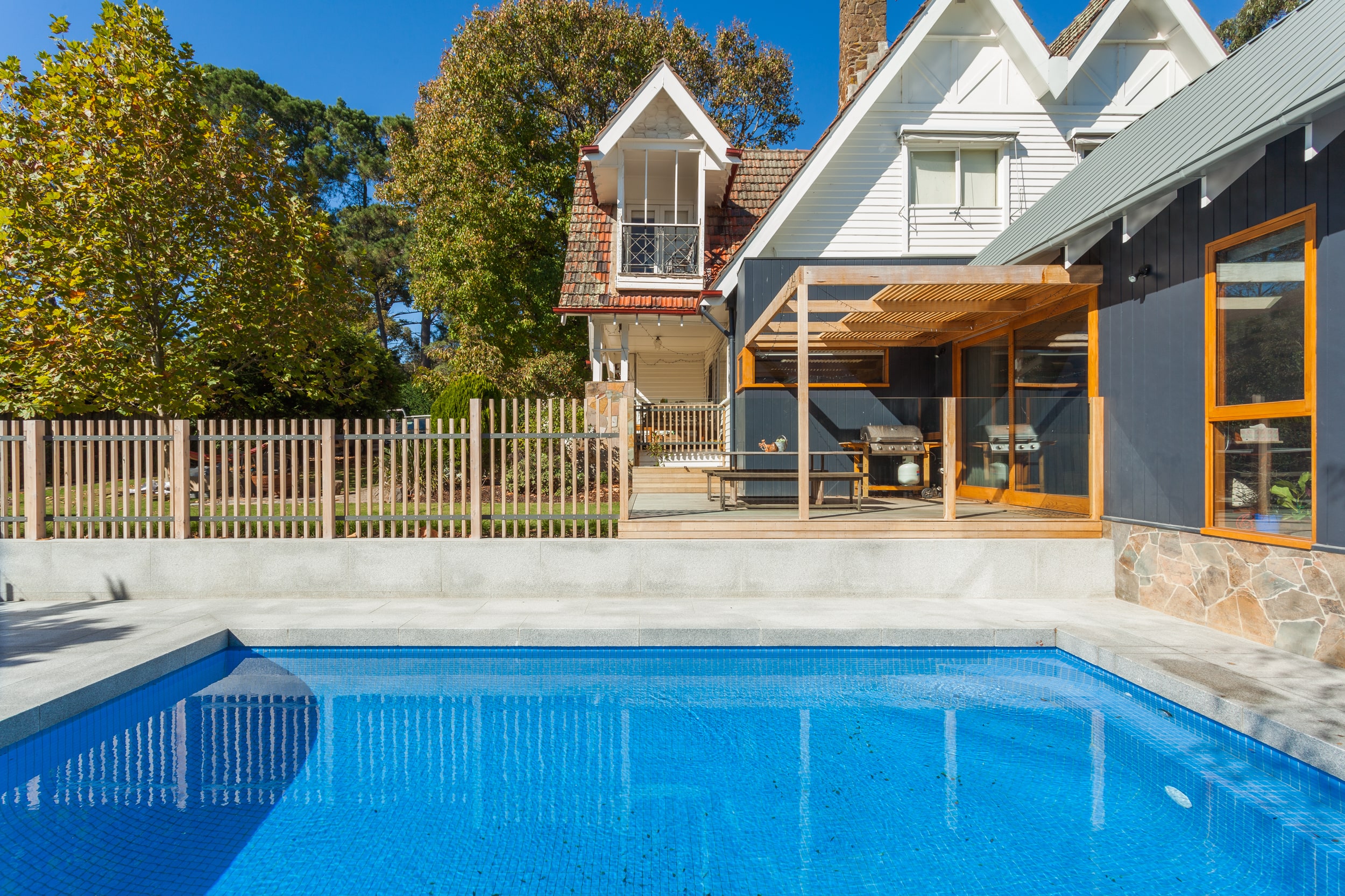 Iron Ash - Mortim Australia