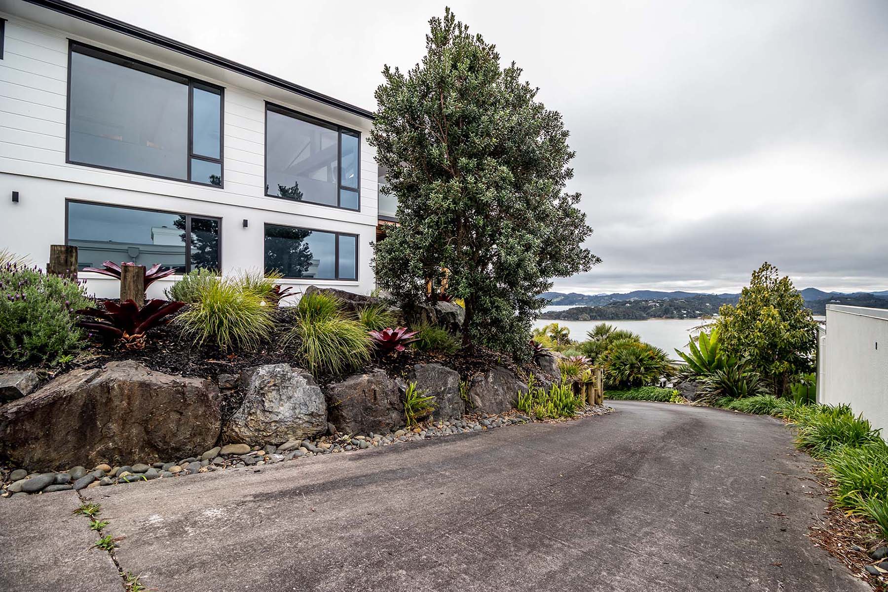 4-glass-window-with-tree_Northscape | Northscape