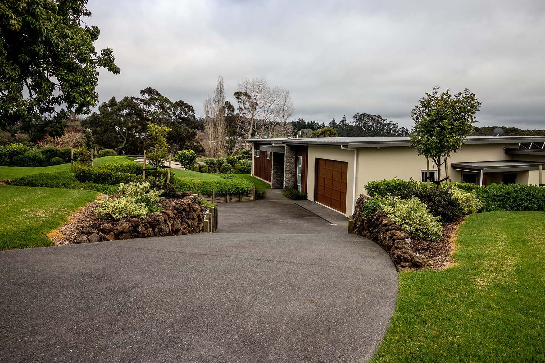 downhill-driveway_Northscape | Northscape