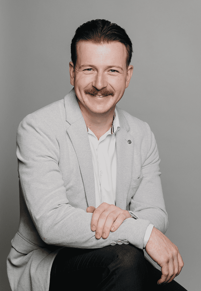 About - People Group