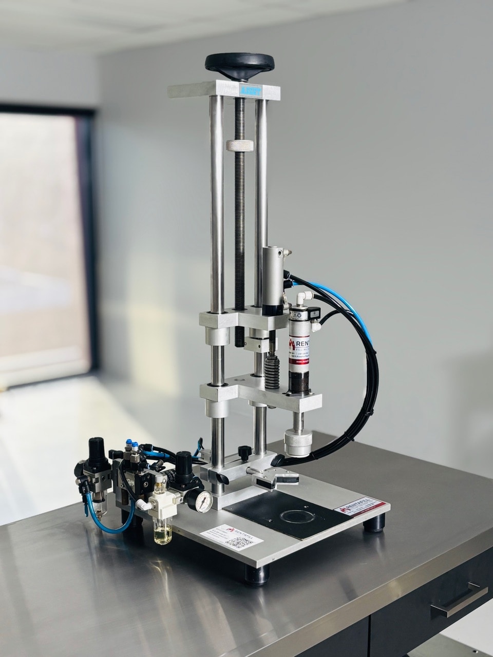 EX-RENTAL ASSET Semi-Automatic Cap Tightening Machine. | RENTAFILL