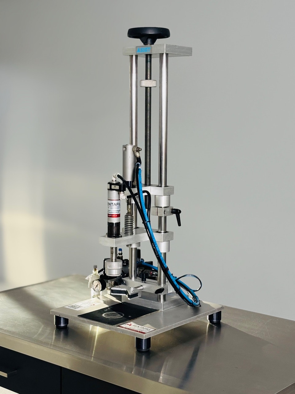 EX-RENTAL ASSET Semi-Automatic Cap Tightening Machine. | RENTAFILL