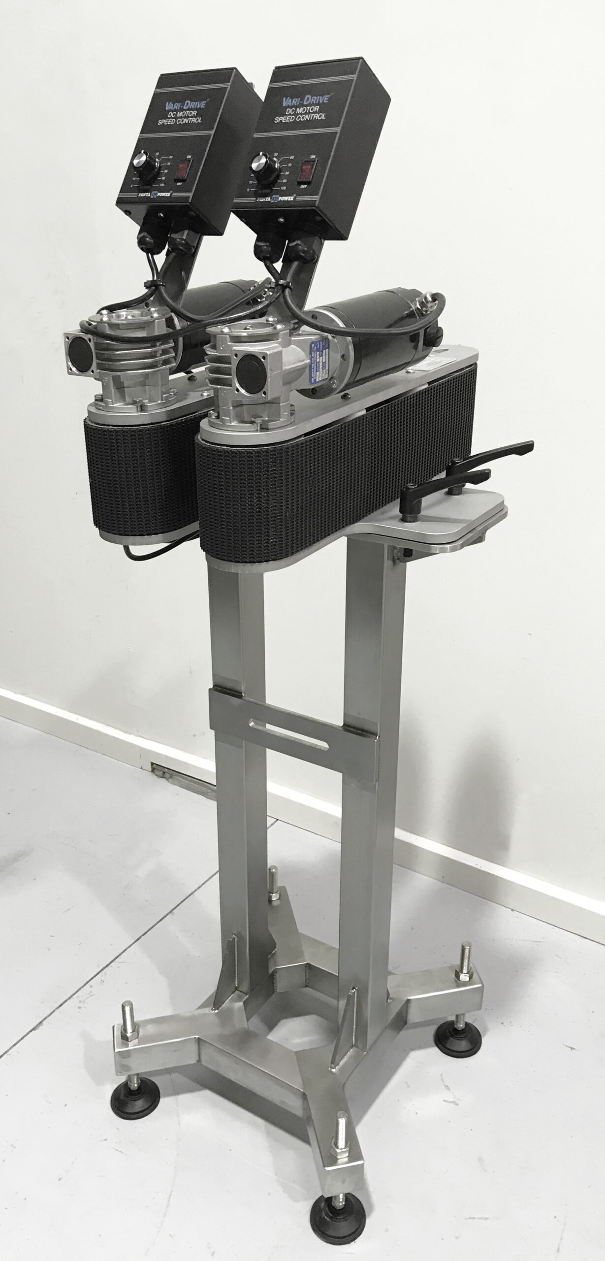 Bottomless Conveyor | Transfer Belts for Underside Coding – Kleintek ...
