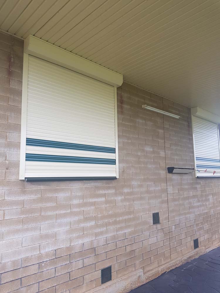 See Photo Gallery of Shutter Fix Services