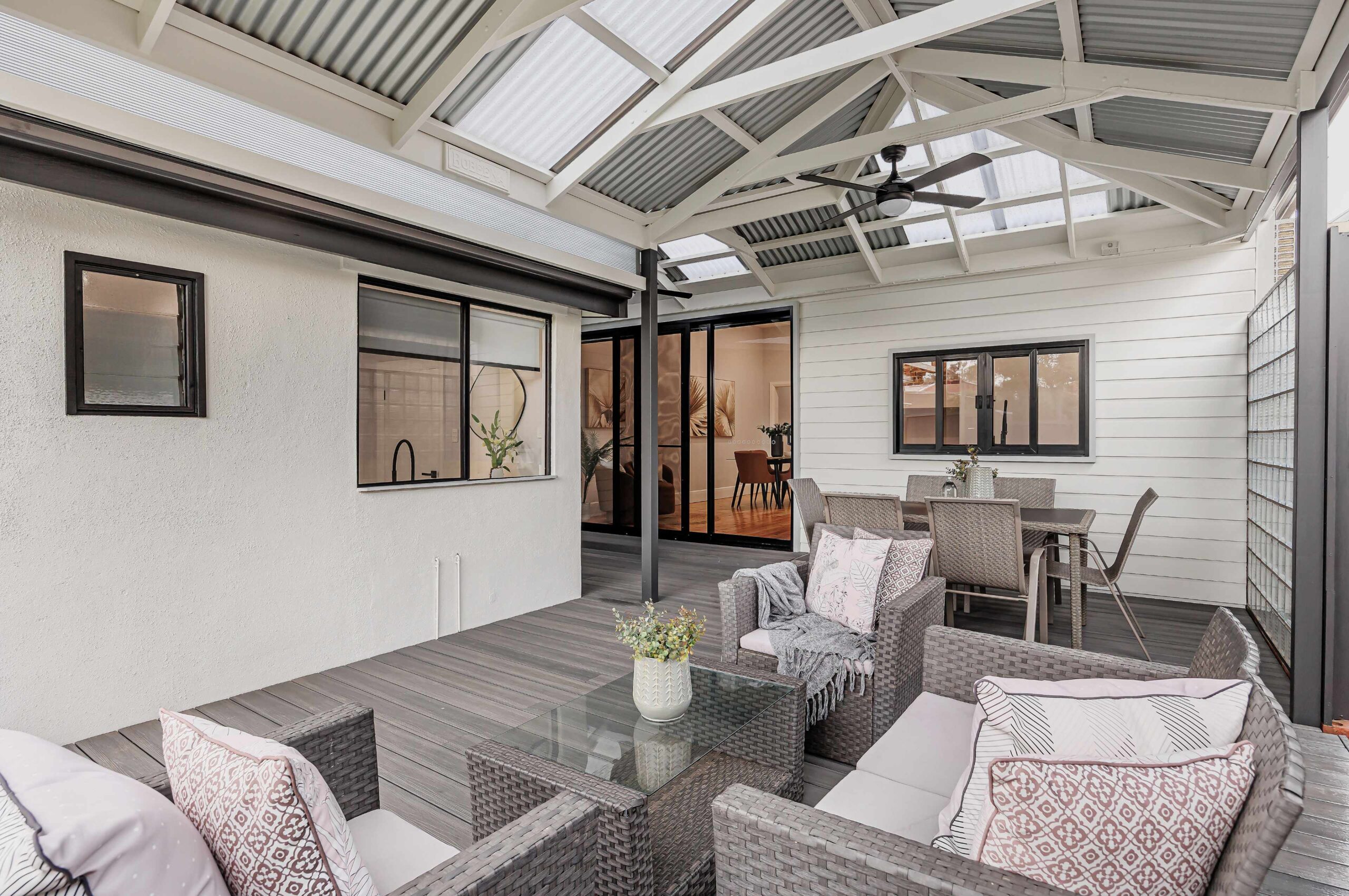 Pergolas Adelaide | Decking Adelaide | Pergola & Deck Builder