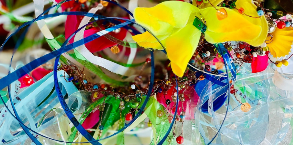 Thinking Green: Funky mobile wind chimes - Switch Your Thinking