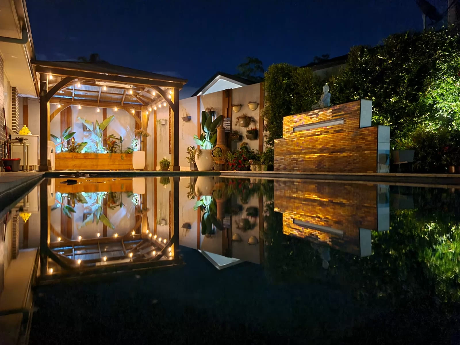 Lighting the Night: Custom Pool Illumination | Tropical Pools of Australia
