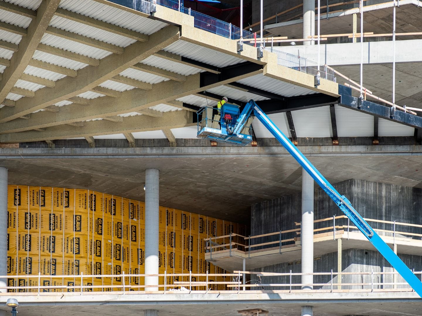 Modular Building Installation - United Cranes