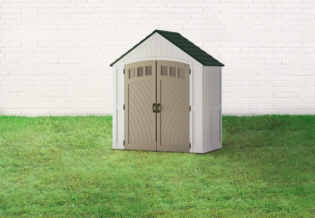 Preparing Your Garden for Autumn: Storing Outdoor Furniture and ...