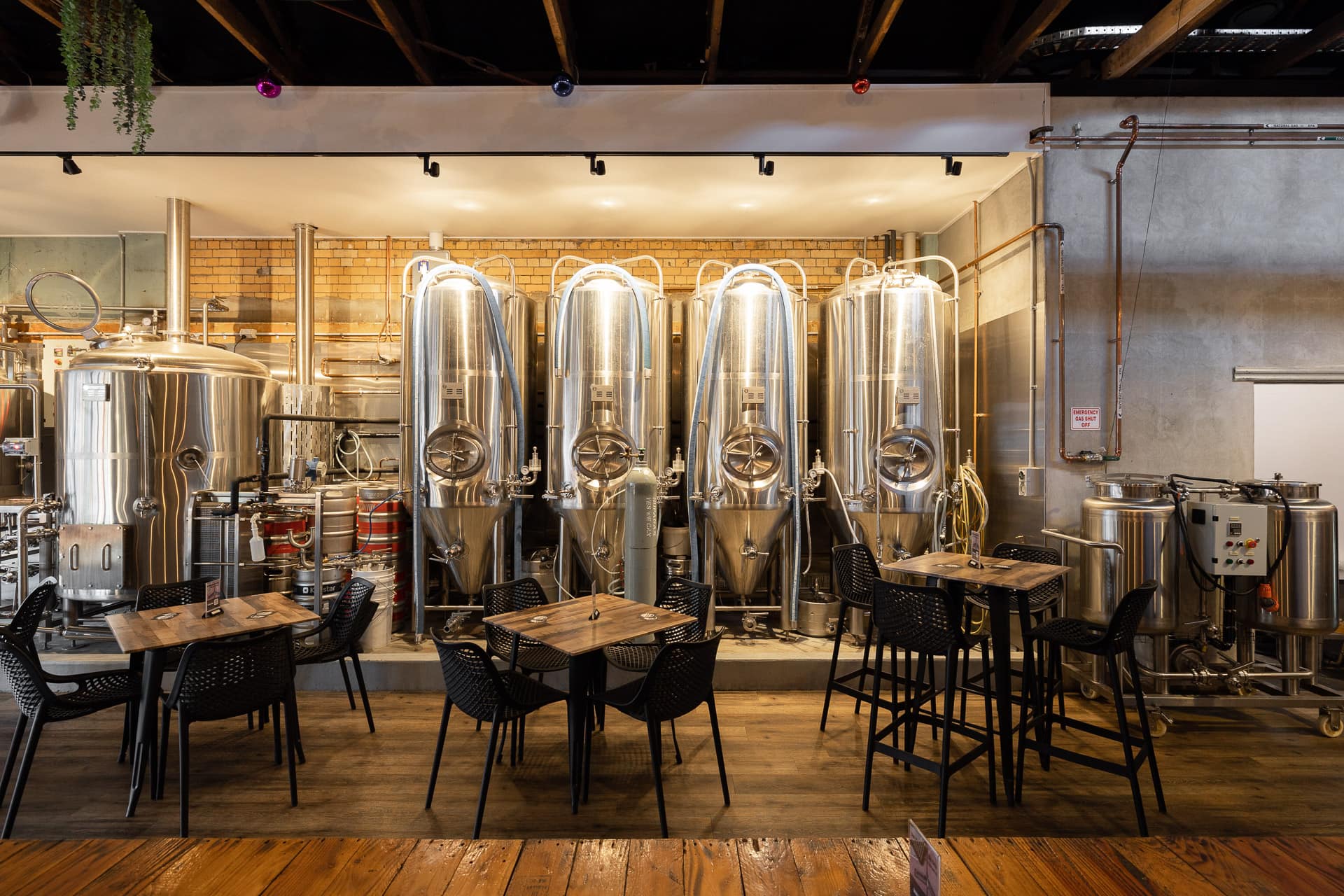 4 Brothers Brewing - VHD Studio